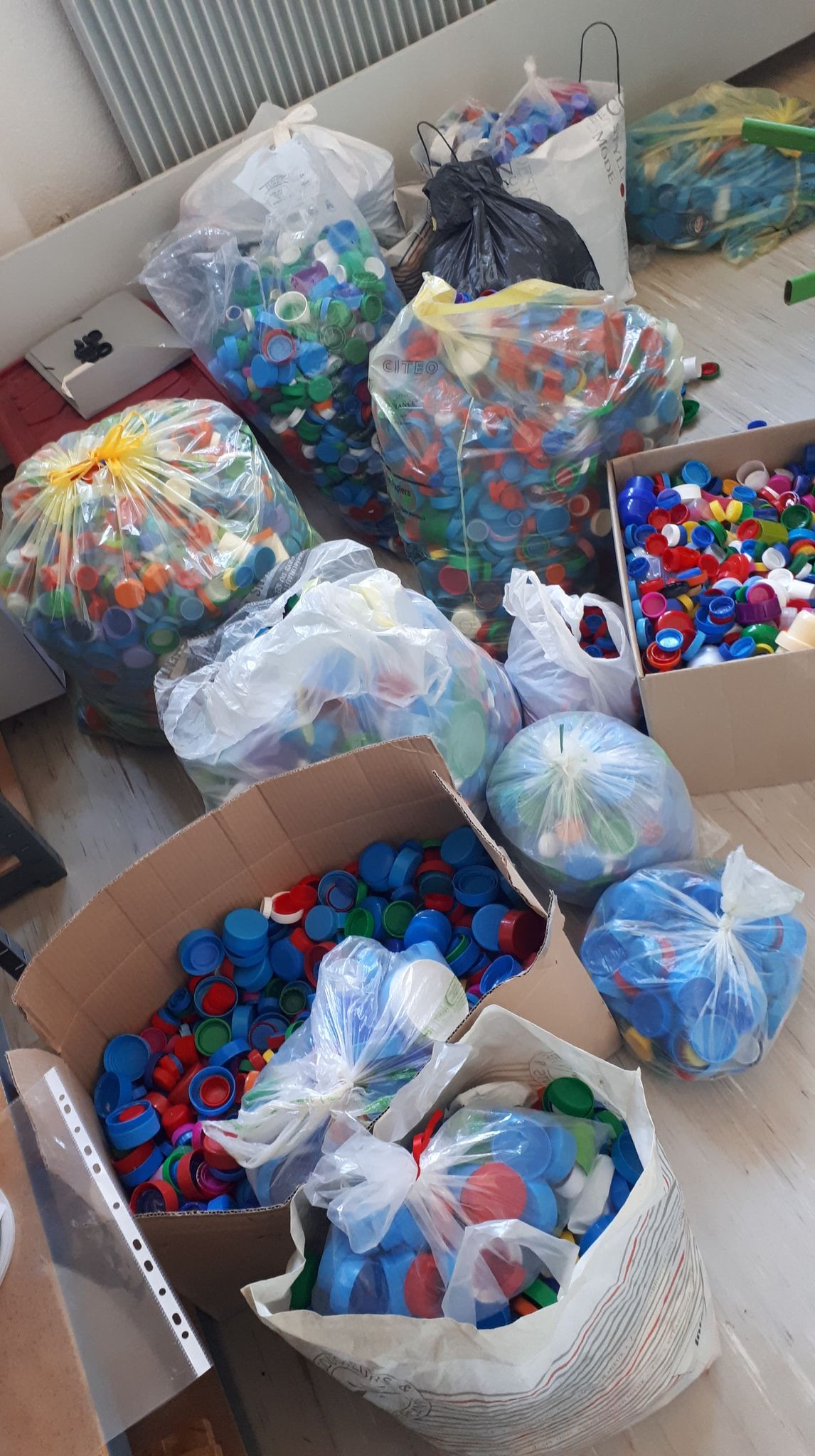 La collecte des bouchons – Notre Collège à Nous